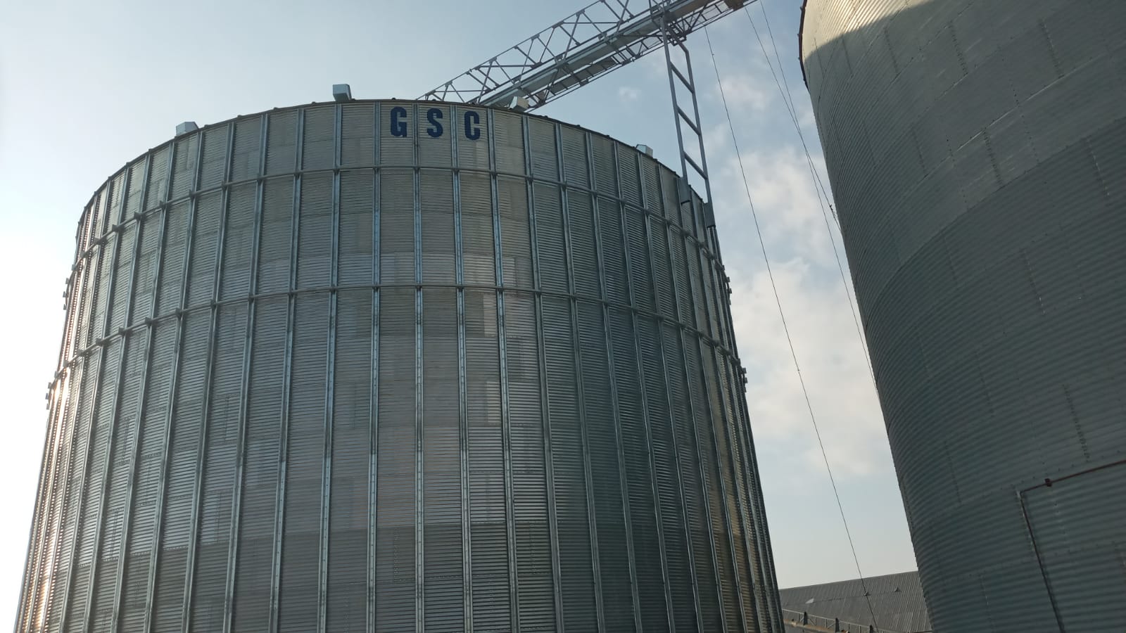 Silos para maíz, sorgo, trigo y más. - Silos Metálicos GSC