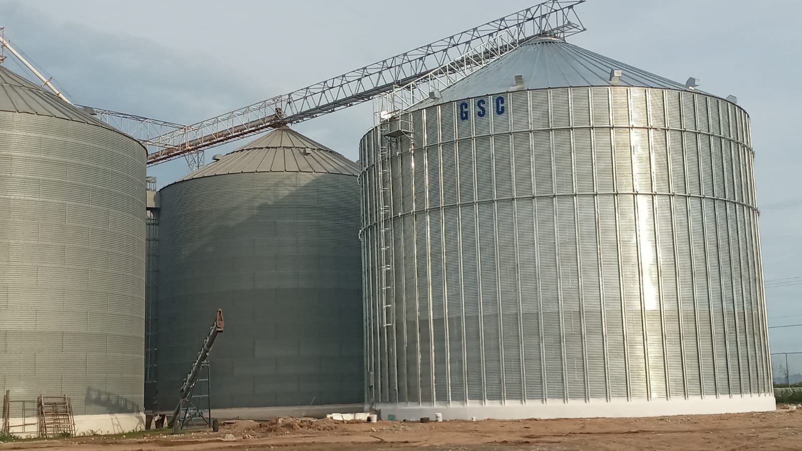 Silos planos para grano - Silos Metálicos GSC